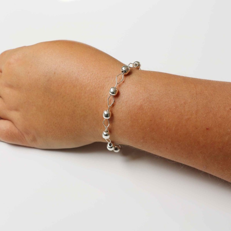 Bracelet en argent chaînette et petites boules